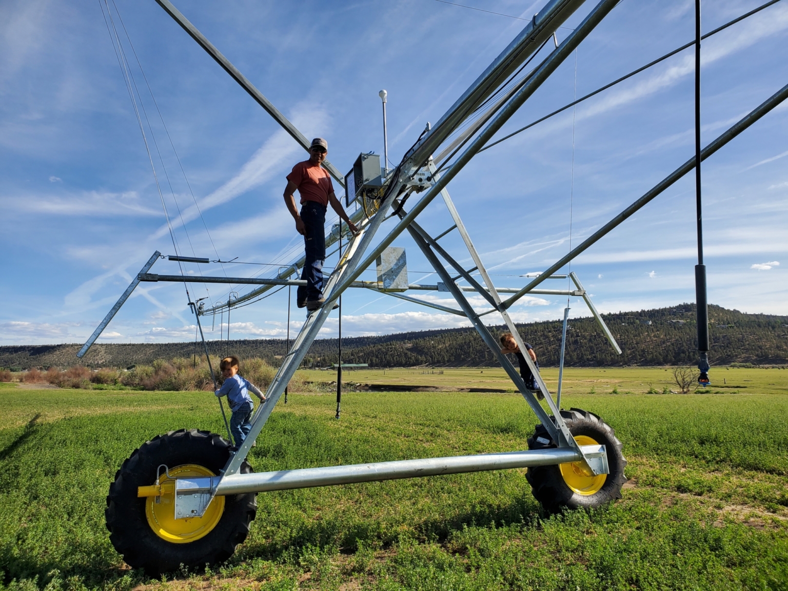 Prineville OR Water Pivots | Oregon Pivot Irrigation | Field Irrigation